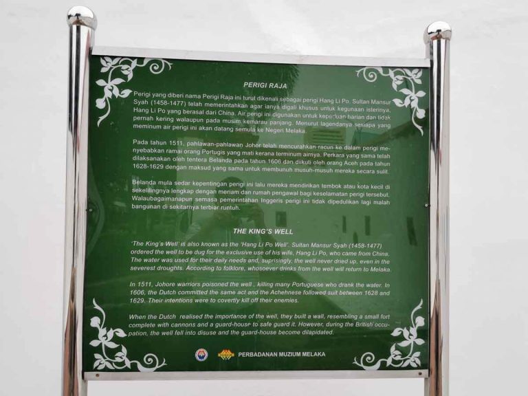 Poh San Teng Temple > Hang Li Po Well > Melaka Warrior Monument