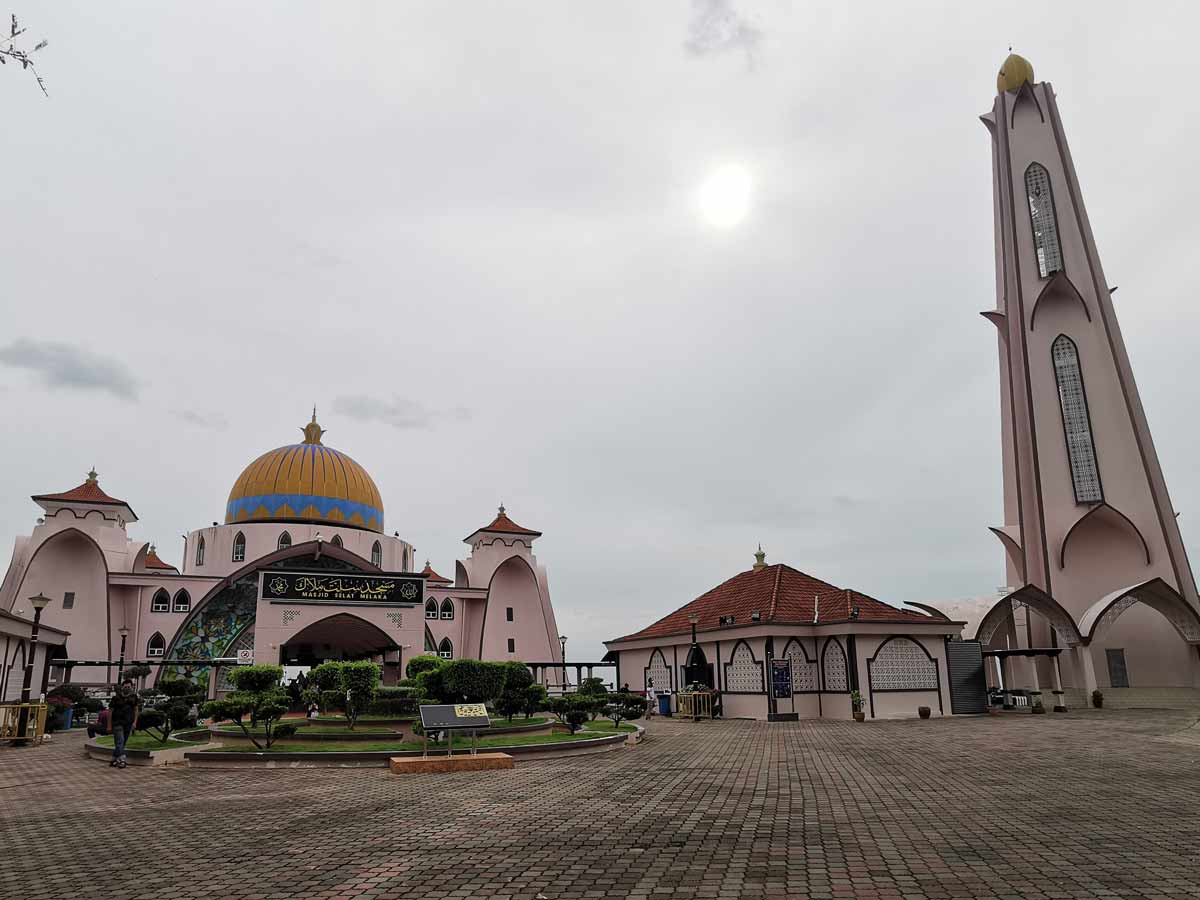 Malacca Straits Mosque (Masjid Selat Melaka)