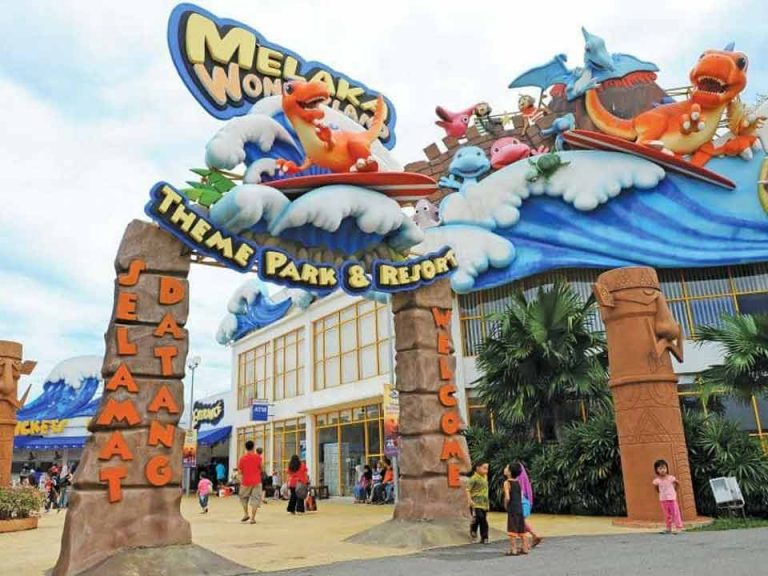 Melaka Wonderland Theme Park & Resort - Water Theme Park in Malacca